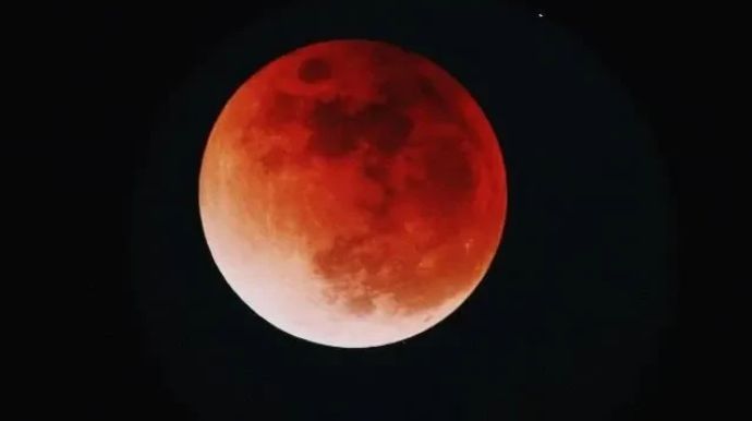 "Lua de Sangue": primeiro eclipse total da Lua de 2025 acontece na sexta-feira (14) – Rádio Tupã